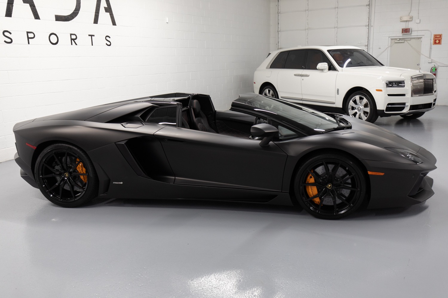 2015 Lamborghini Aventador LP 700-4