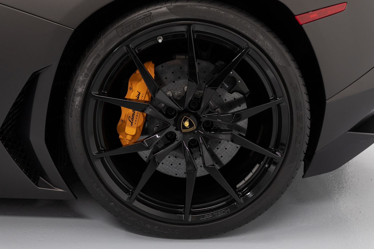 2015 Lamborghini Aventador LP 700-4